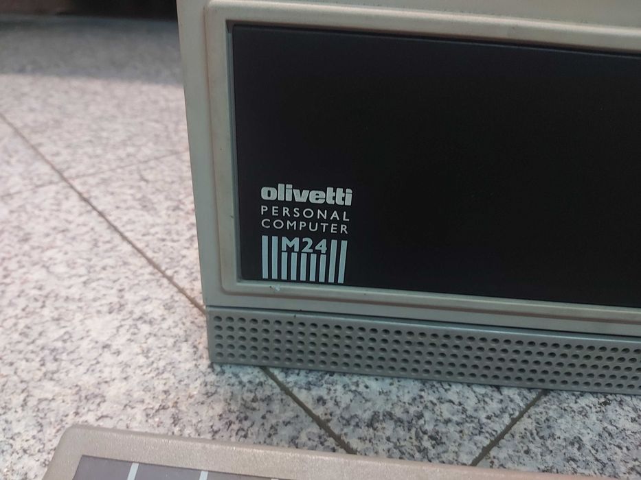 Computador - Olivetti Personal computer M24 Matosinhos • OLX Portugal