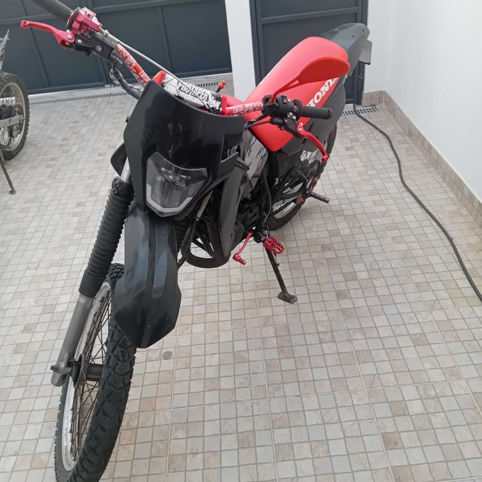 Vendo Honda CRM 50 Évora • OLX.pt