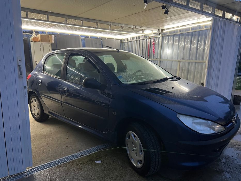 Peugeot 206 (2*Hfx*) - 02 Vacariça • OLX.pt