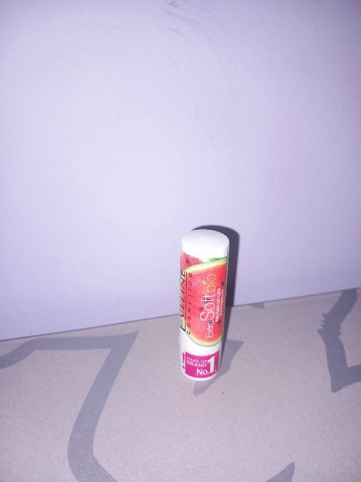 pomadka do ust - Kiełczewo - sprawdź kategorię Pomadki