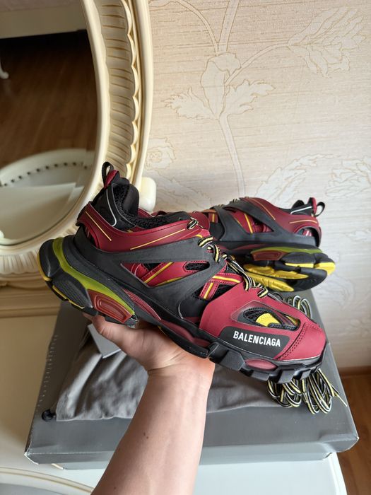 Balenciaga track red/black/yellow: 5 500 грн. - Кросівки для міста ...