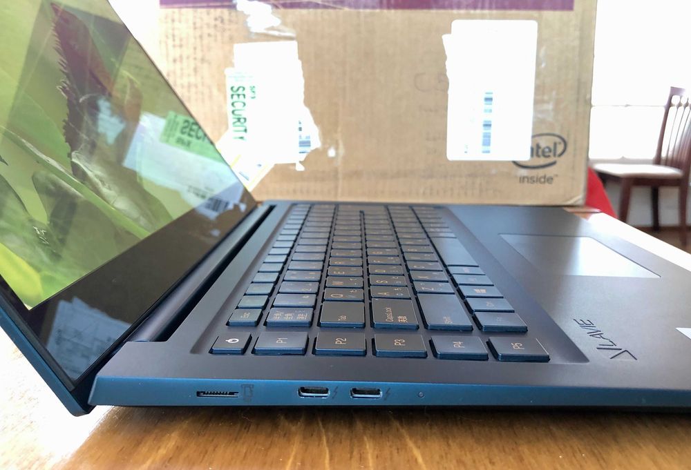 Ноутбук NEC Lavie, i9 8Gb 32+512Gb SSD 14" 4K HDR OLED, Made in Japan ...