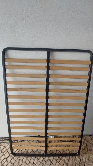 Estrado cama casal Alenquer (Santo Estêvão E Triana) • OLX.pt