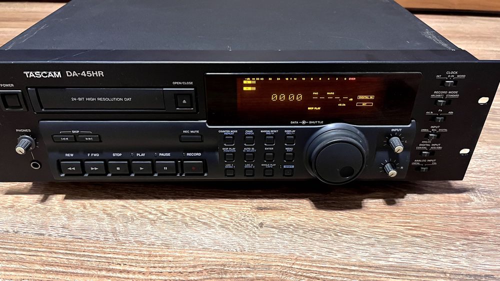 Magnetofon DAT Tascam DA 45 HR 24bit TDK taśma DAT Katowice Osiedle Tysiąclecia • OLX.pl