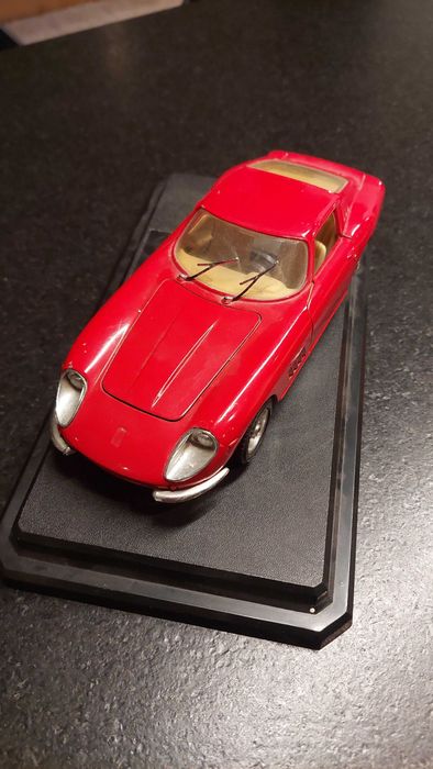 Ferrari 265 GTB 4 1966 Burago 1/24 Poznań Łazarz • OLX.pl