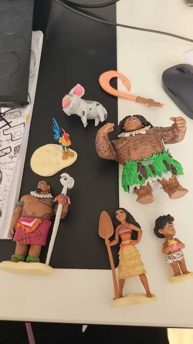 8 bonecos Disney Pixar Coco \ Moana (Vaiana) Odivelas • OLX.pt