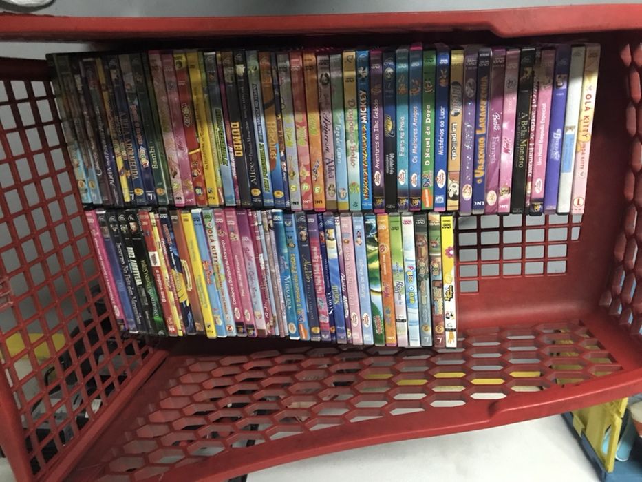83 DVD com caixa Odivelas • OLX Portugal