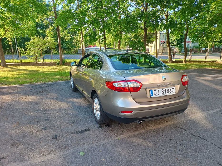 Renault Fluence 1.6 Benzyna + LPG 2010 r. 180 000 km Wersja Expression ...