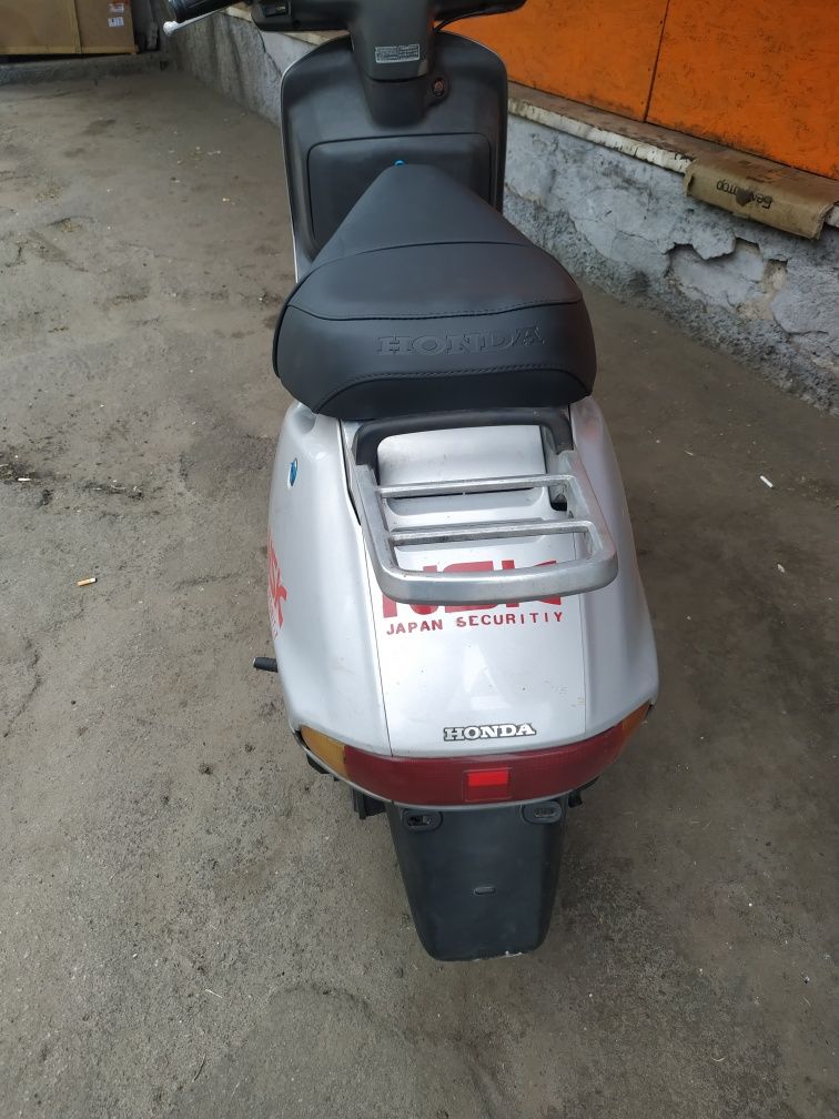 Honda lead 90 хонда: 15 000 грн. - Мопеди / скутери Дніпро на Olx