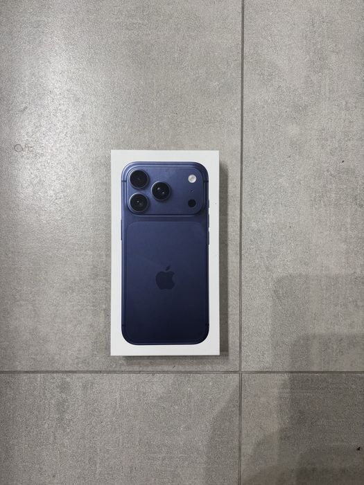 Telefon iPhone 17 Pro Deep Blue, 256 GB Model A3523 Murowana Goślina ...
