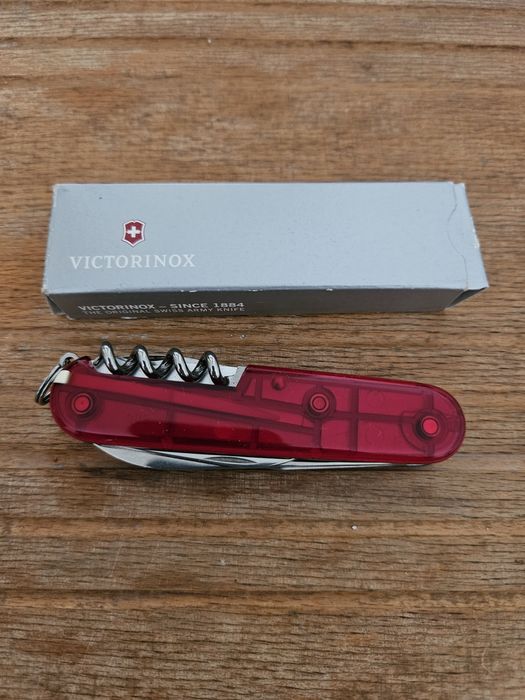 Нож victorinox spartan: 850 грн. - Охота / рыбалка Малые Селменци на Olx