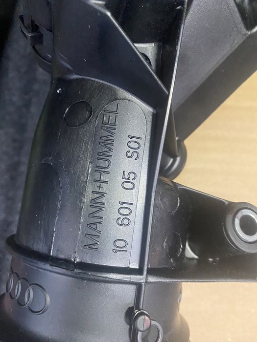 07K115397E кронштейн, корпус масляного фільтра для VW USA 2.5: 4 500 ...