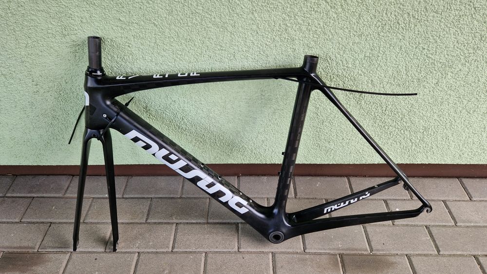 Rama CARBON szosa MUSING aviator jak NOWA r52 Oborniki • OLX.pl