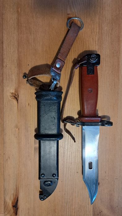 Bagnet AK47 6H4 unikat Brzeg Dolny • OLX.pl