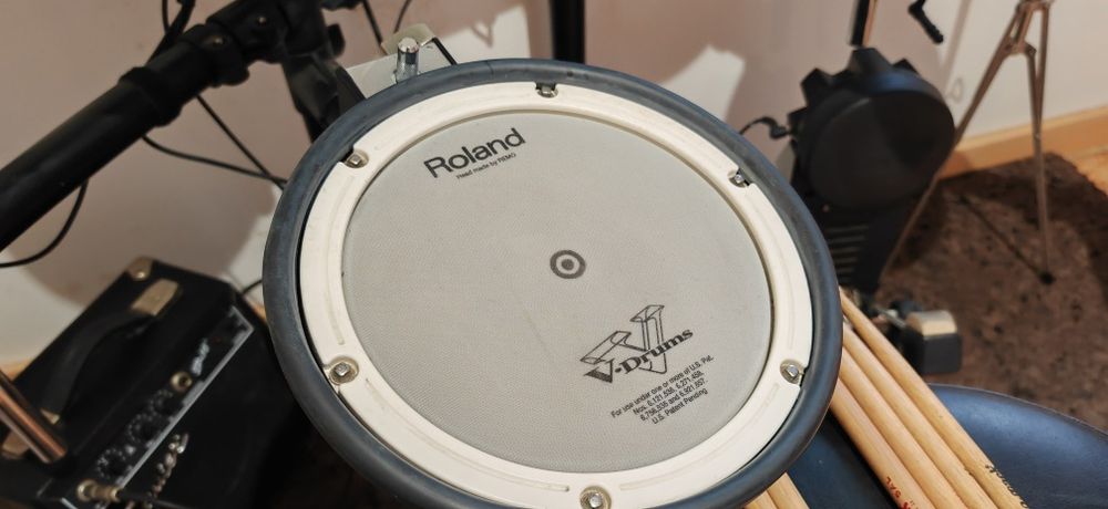 Pack Bateria Roland TD-4 + amplificador Almada, Cova Da Piedade, Pragal E Cacilhas • OLX.pt
