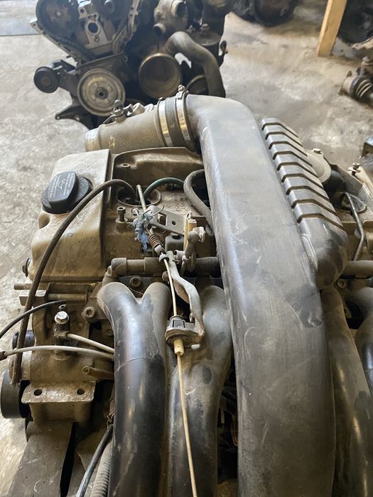 Двигун Mercedes 190 124 123 Vito трактор уаз газель om604 2.2 простий ...