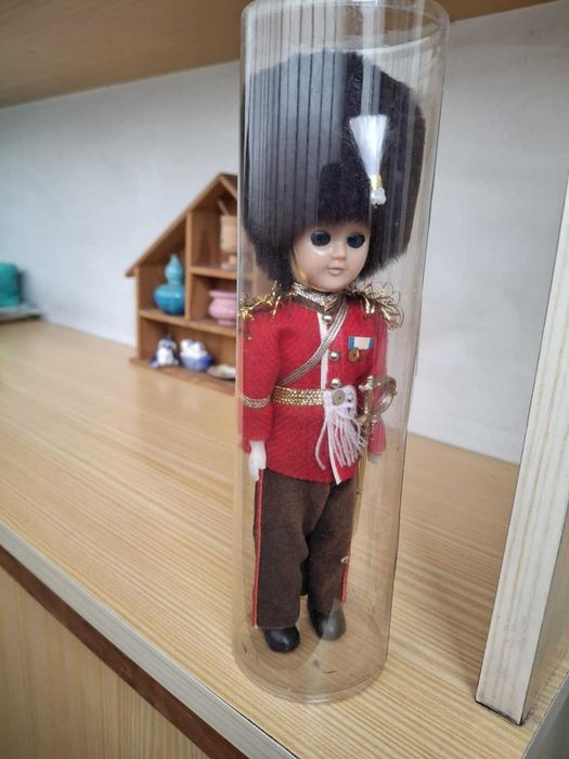 Souvenir guarda real inglesa - novo com a caixa original Pontinha E ...