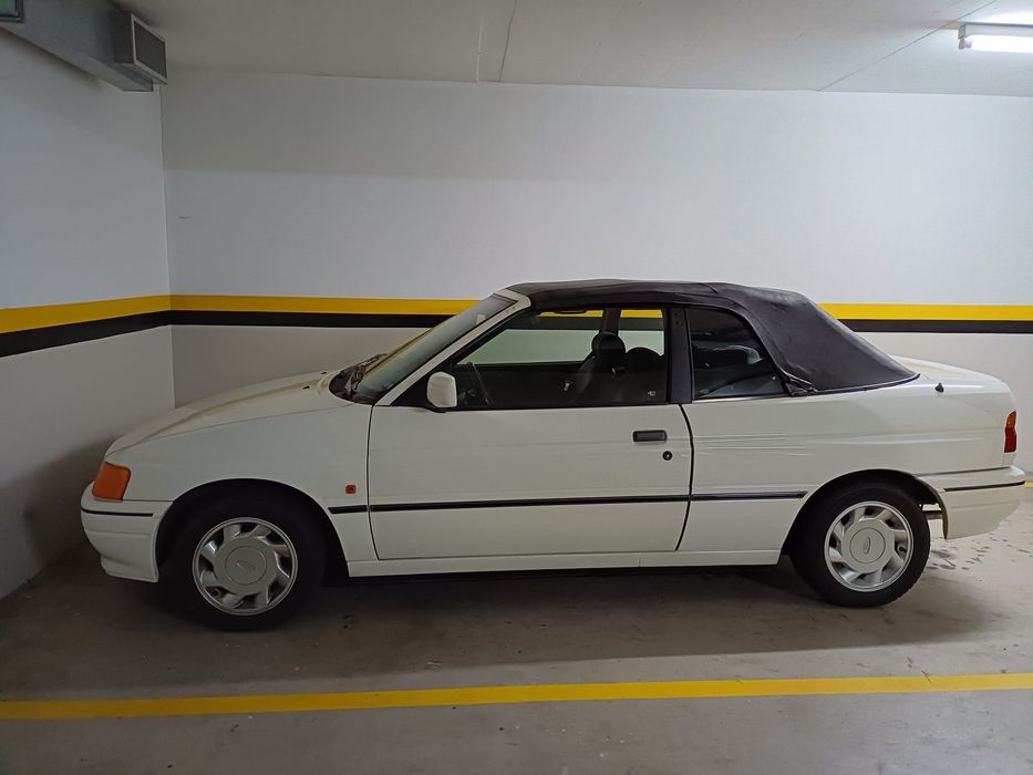 Ford Escort Cabriolet São Martinho • OLX Portugal