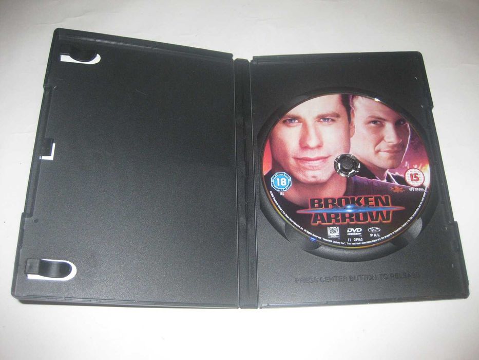 DVD "Operação Flecha Quebrada" com John Travolta Trofa • OLX.pt