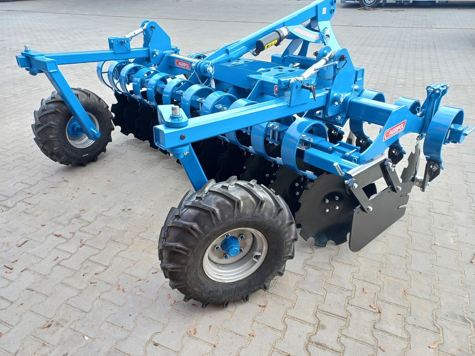 Agregat talerzowy na przedni tuz Brona talerzowa Front Optidisc 3 m ...