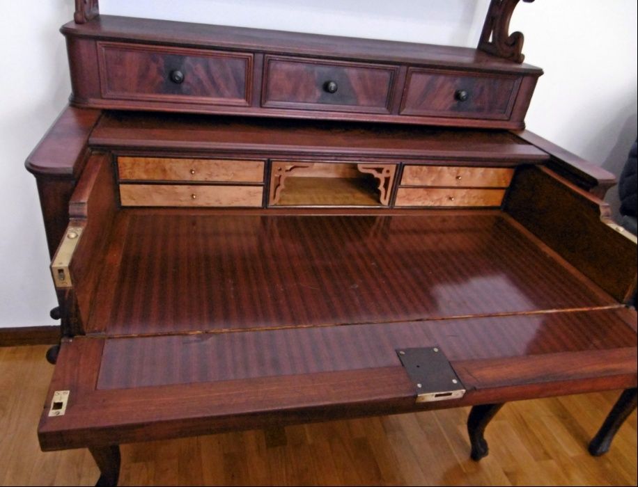 Secretaria Antiga - OLX Portugal