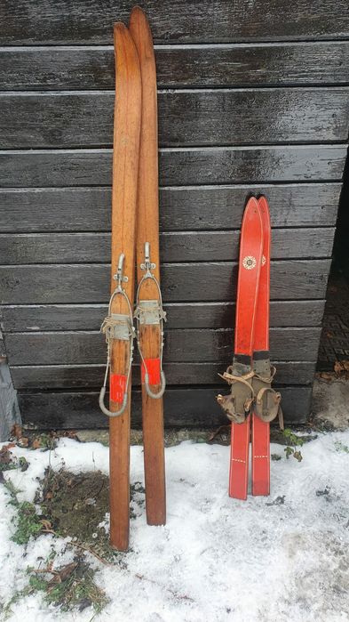 Stare narty drewniane, zabytkowe. Dekoracja. Katowice Murcki • OLX.pl