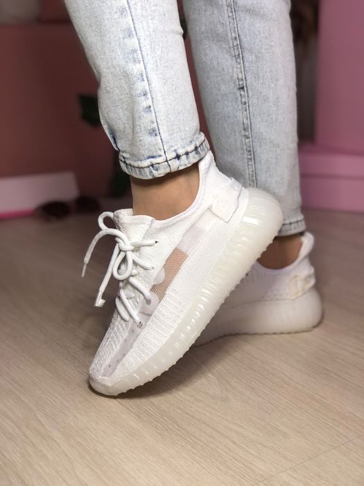 Кроссовки белые сетка Адидас Изи / Кросівки сітка білі Yeezy Adidas ...