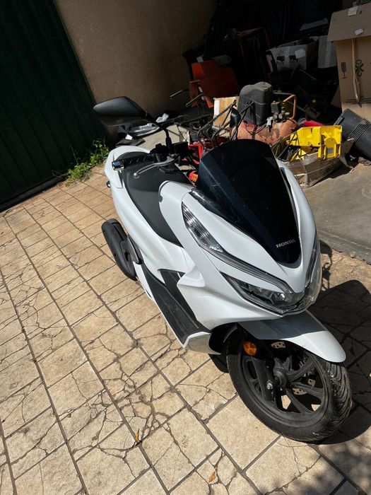 Scooter Pcx 125cc| 2019| Pombal • OLX.pt