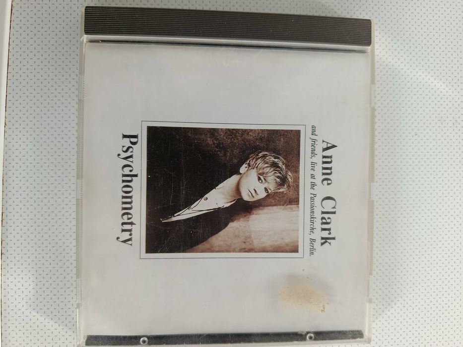 ANNE CLARK and friends, live at the Passionskirche, Berlin Psychometry ...