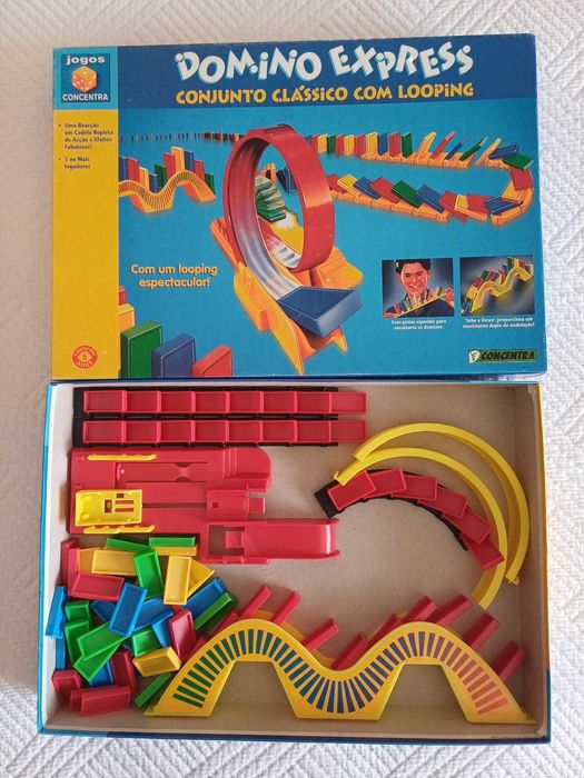 Domino Express – Jogo de Tabuleiro de Ação & Criatividade Parque das ...
