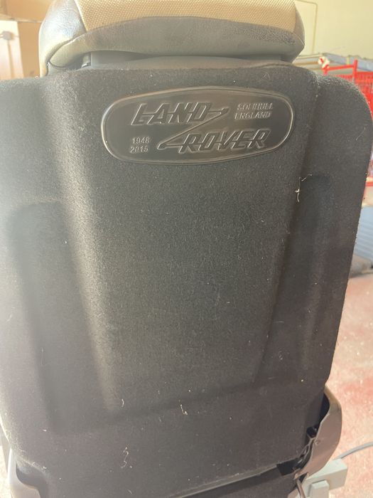 Bancos originais Heritage Land Rover Defender Montijo E Afonsoeiro • OLX.pt