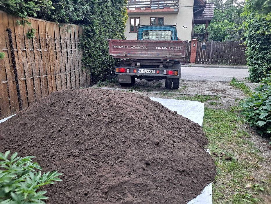 Ziemia ogrodowa siana, czarnoziem, humus, pod trawnik, pod warzywa ...