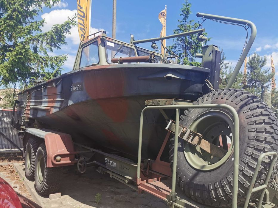 Kuter wodny holowniczy KH-200 przyczepa PKH 200 stan idealny 1975r Białystok Młodych • OLX.pl