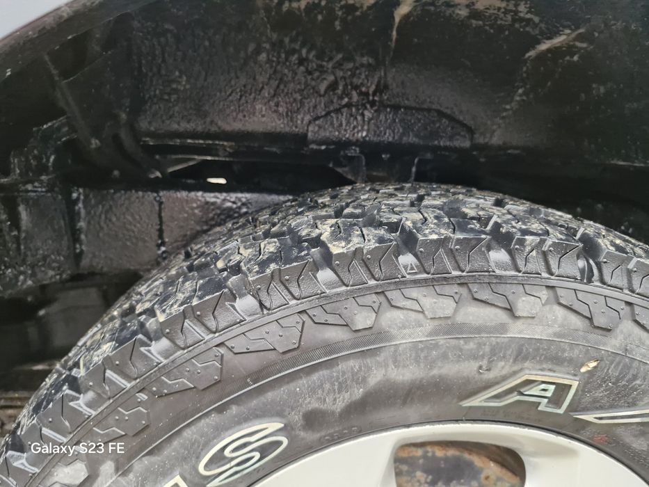 Nissan Navara 2.5 ЗСУ 2014рік: 5 499 € - Nissan Великі Гаї на Olx