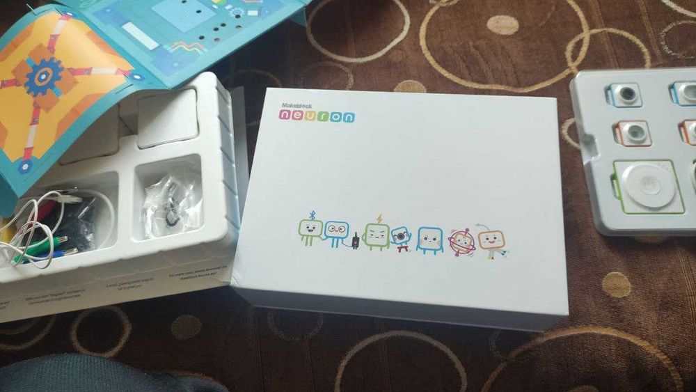 Makeblock Neuron Inventor Kit: 3 000 грн. - Конструктори Харків на Olx
