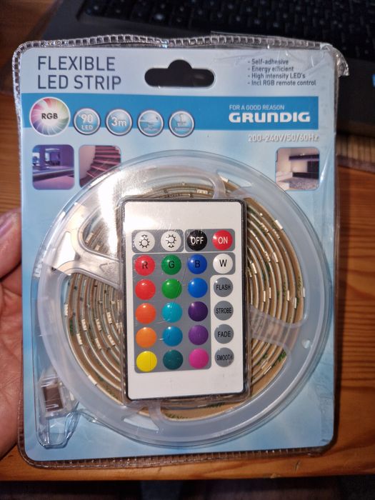 Fita LED RGB com comando Avis • OLX Portugal