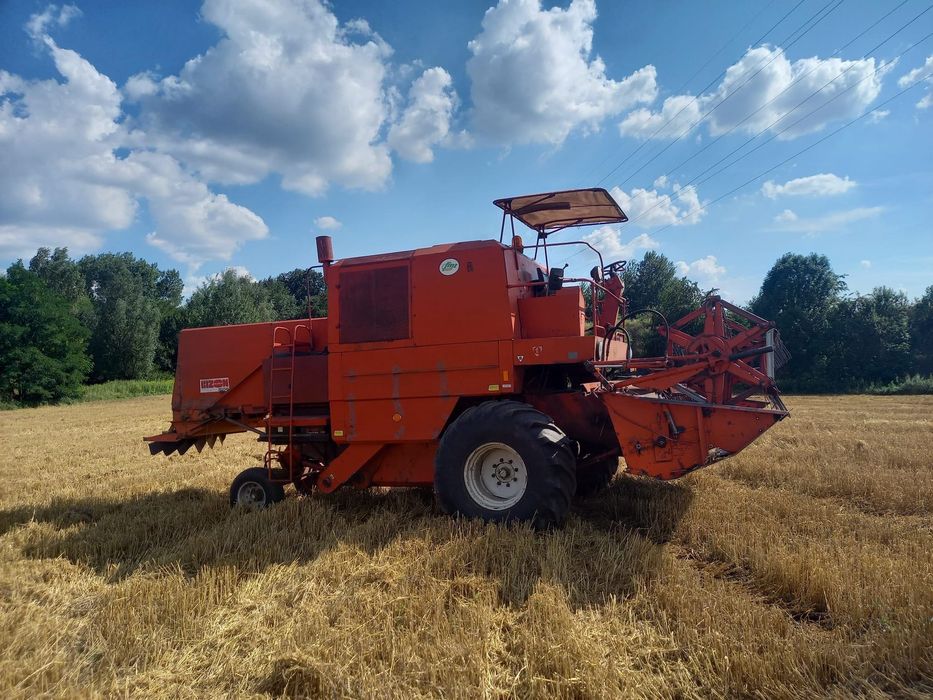 Kombajn Bizon ZO56 Piekary Śląskie • OLX.pl