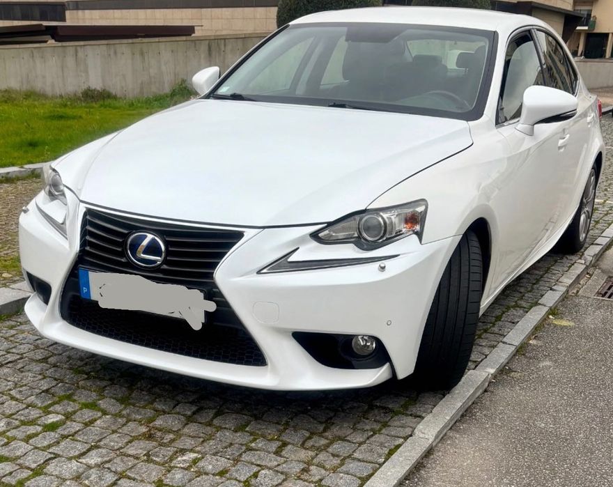 Lexus IS 300H Executive Paredes • OLX.pt