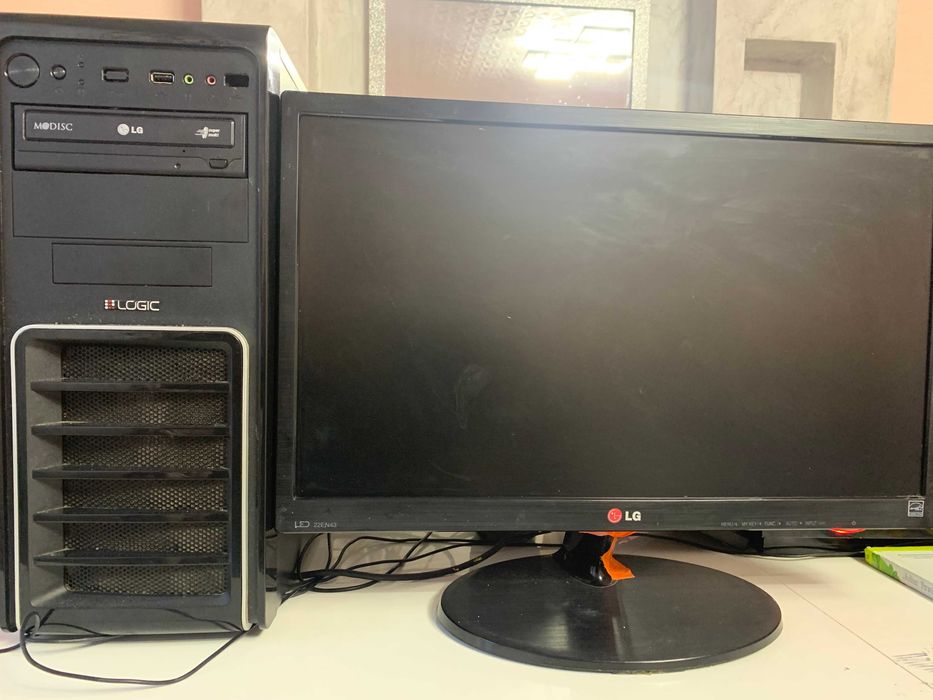 Komputer PC + monitor Przemyśl • OLX.pl