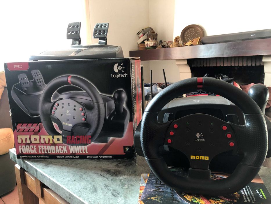 Volante Logitech Momo Racing force feedback Marinha Grande • OLX Portugal