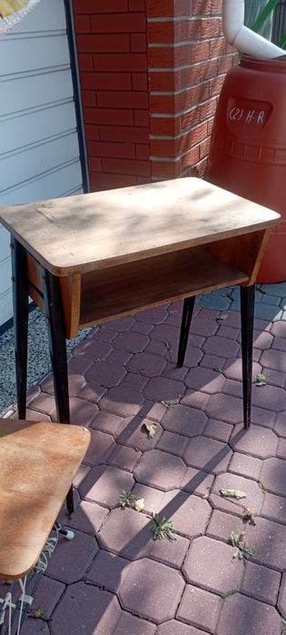 Stolik RTV z PRL Kielce • OLX.pl