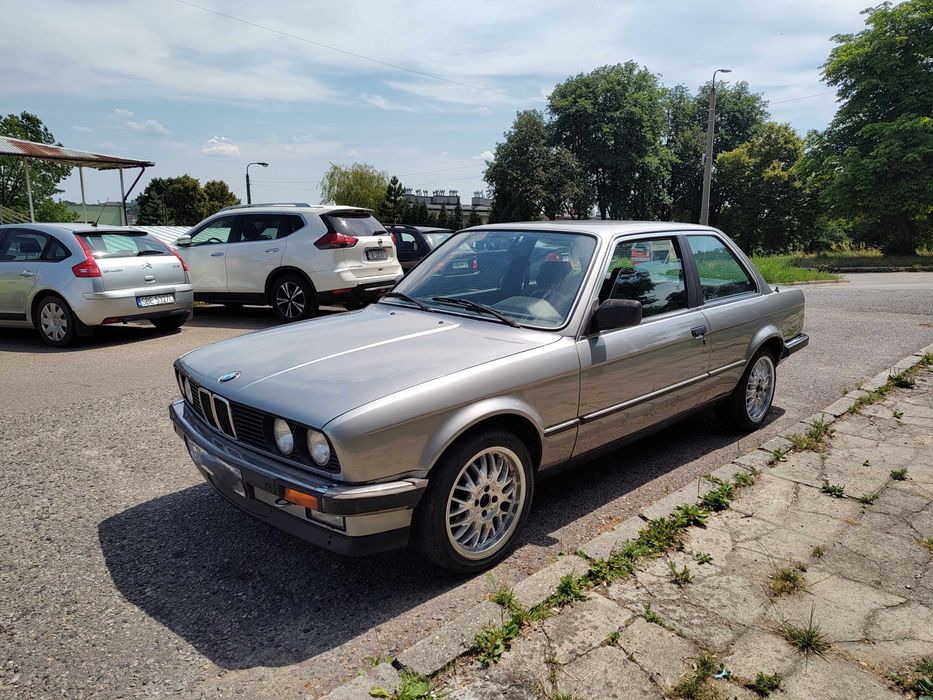 Bmw E30 1.8 Benzyna Coupe,Zarejestrowana, ważne oplaty,Możliwa zamiana Będzin Brzozowica • OLX.pl