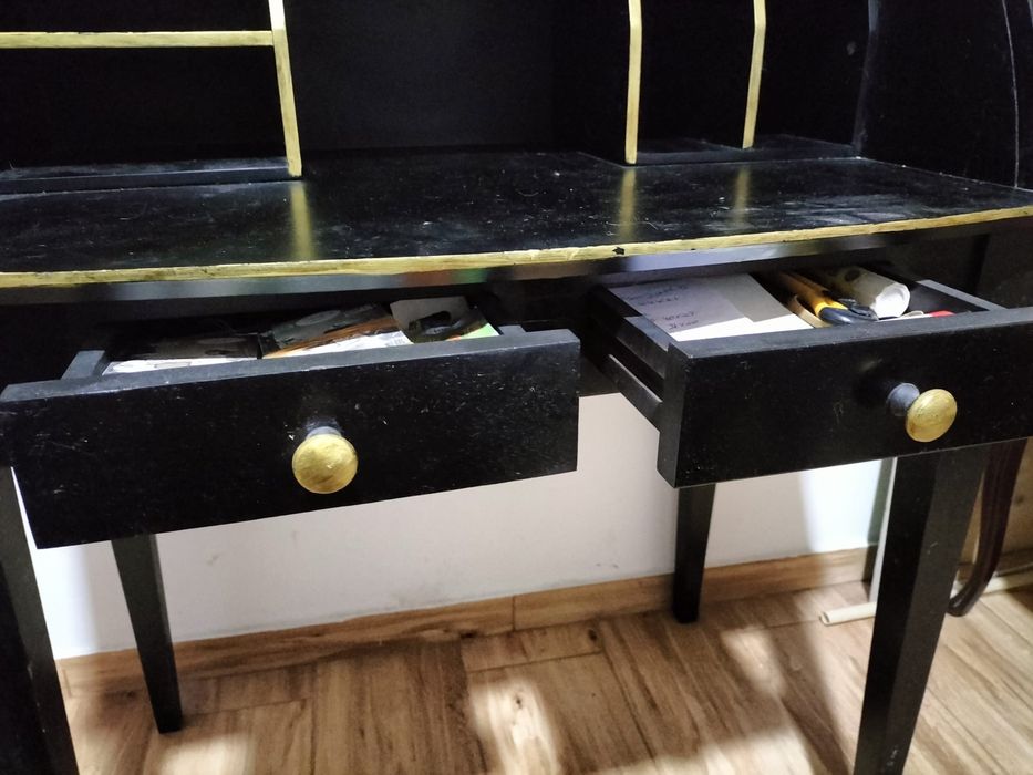 Secretaria / Escrevaninha Rio de Moinhos • OLX.pt