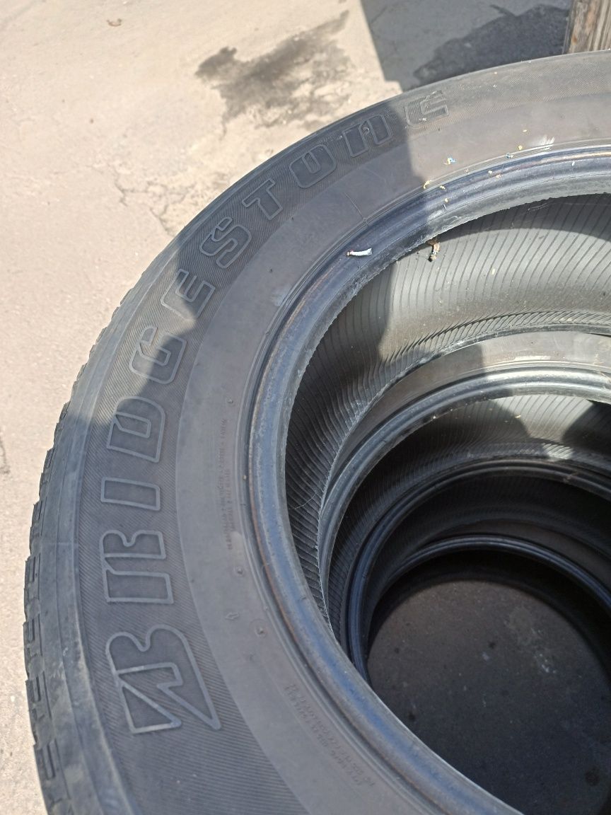 Резина літня Bridgestone 265/65/17: 170 грн. - Автошини Житомир на Olx