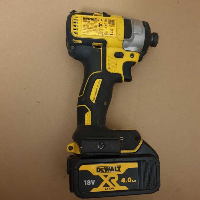 Akumulatorowa Zakrętarka Udarowa DCF887N DeWalt Olsztyn • OLX.pl