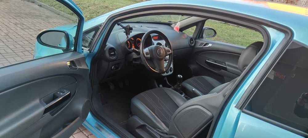 Opel Corsa D Polift limitowana edycja na 150 lecie Chorzów • OLX.pl