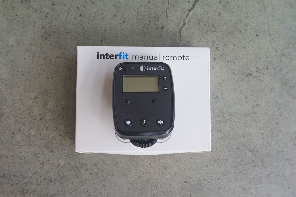 Flash Interfit Badger Unleashed 250W + Universal Manual Remote Warszawa ...