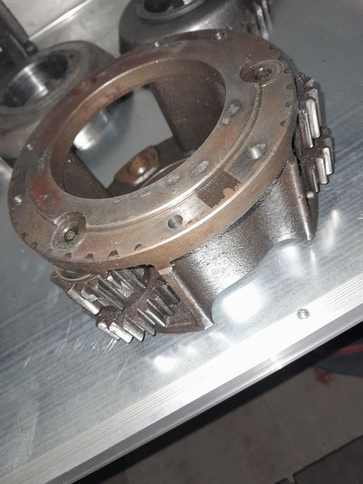 UŻYWANY KOSZ SPEED SHIFT, półbieg Massey Ferguson serii 3xxx Mostki ...