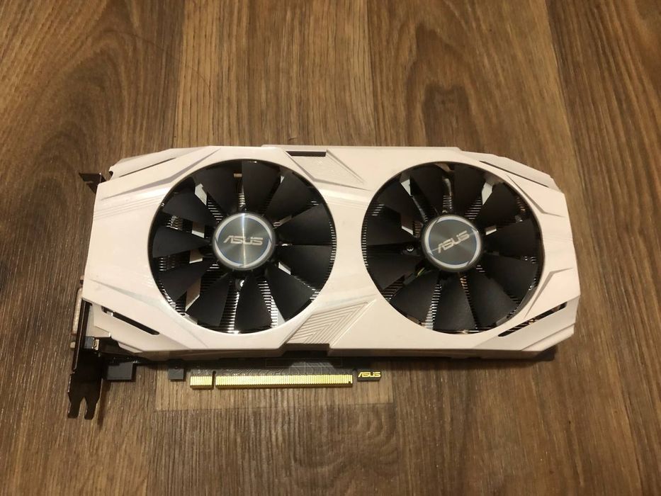 Відеокарта gtx 1060 6 gb asus White: 2 600 грн. - Комплектуючі та аксесуари Кам'янка на Olx