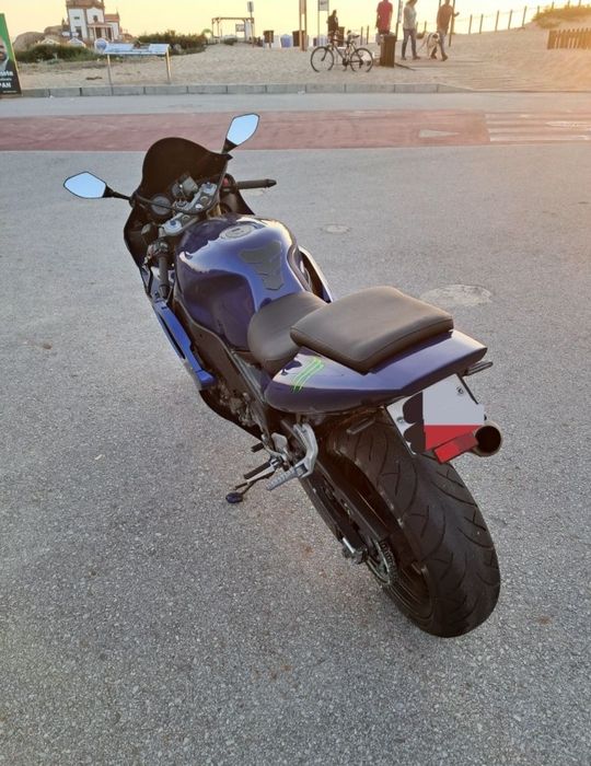 Yamaha fzr 1000 R1 Oliveirinha • OLX Portugal